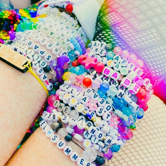 Taylor Swift | Jewelry | Custom Taylor Swift Friendship Bracelets 5 For ...